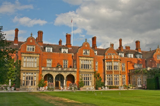 An Eco-Elegant English Hotel, “Downton Abbey” Style | Laurel Kallenbach