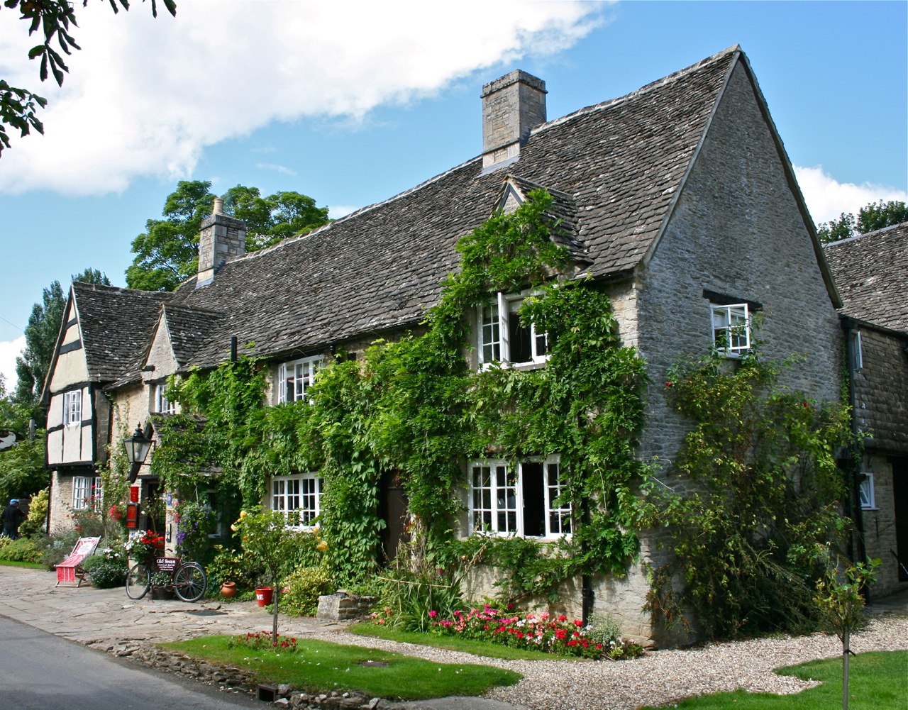 Cottages in the Cotswolds: Old Minster Lovell | Laurel Kallenbach